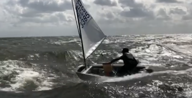 Optimist-Segeln: High Speed in extremer Nordseewelle | SegelReporter