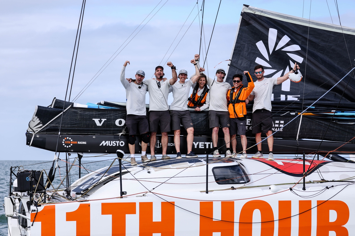 The Ocean Race: 11th Hour Racing Team dominiert Itajaí In-Port Race ...