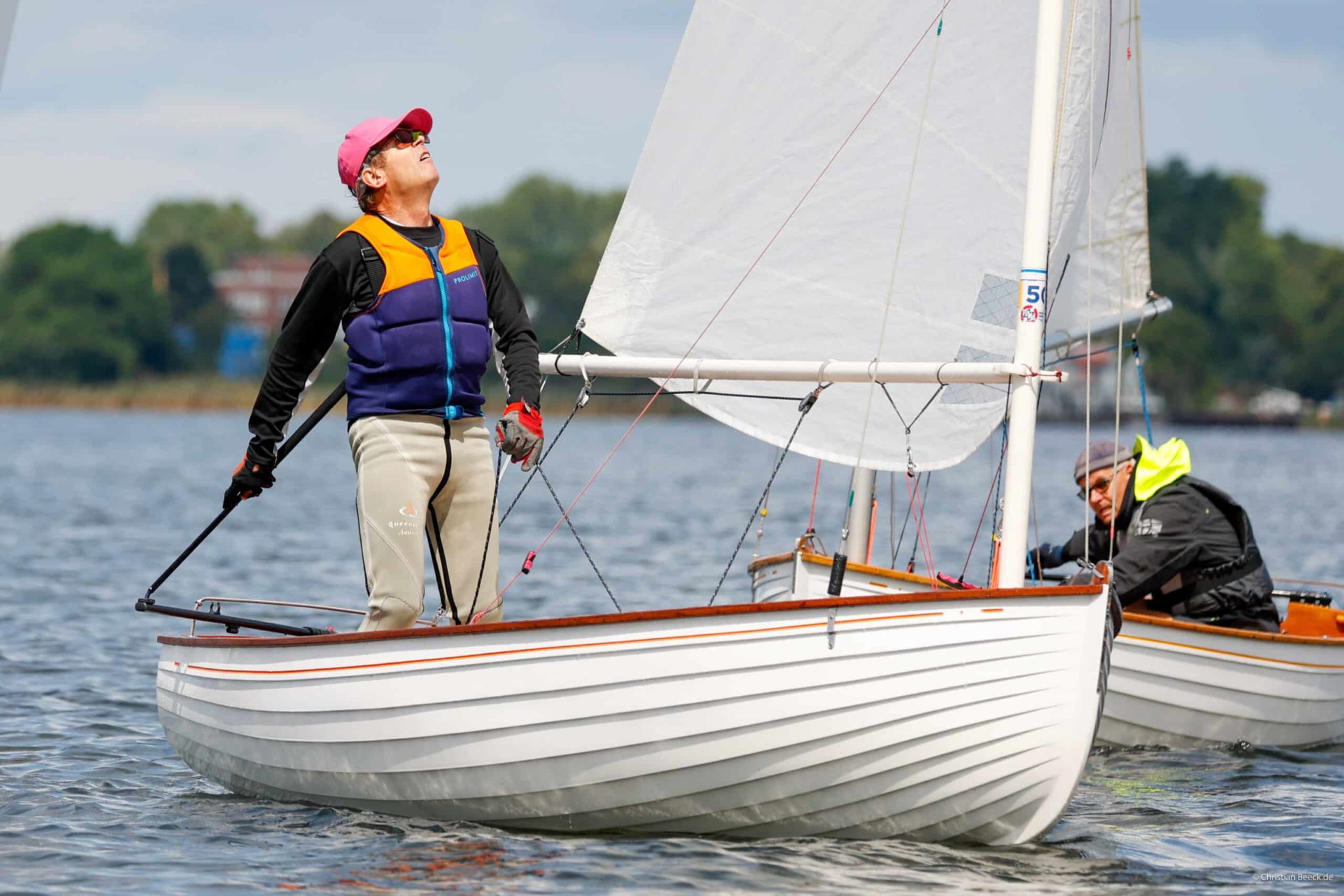Travemünder Woche: Ex-Star-Weltmeister Alex Hagen gewinnt 12 Fuß Dinghy ...
